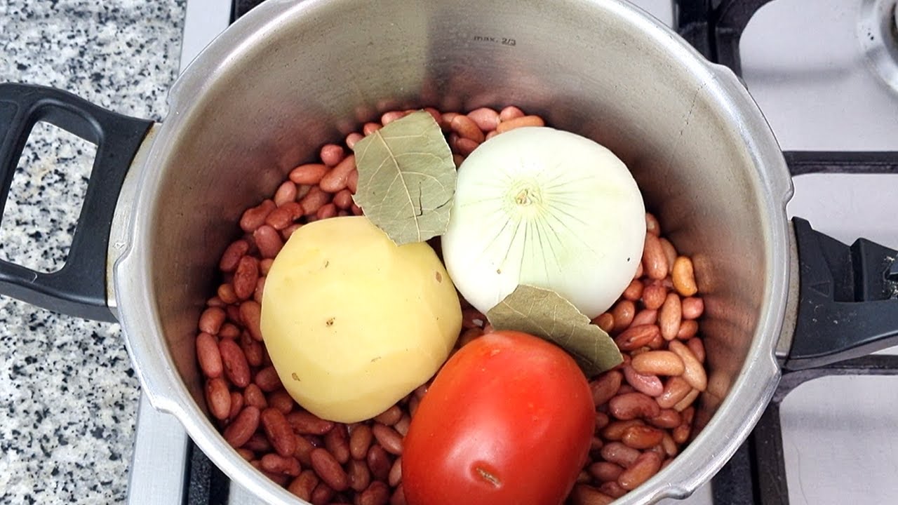 Sopa de frijoles con comino, limón y cebolla blanca: receta casera ...