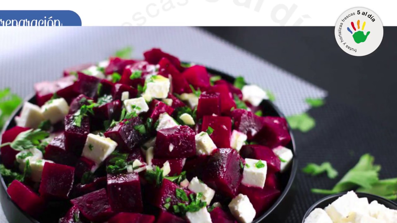 Cómo preparar una deliciosa ensalada de remolacha con feta paso a paso ...