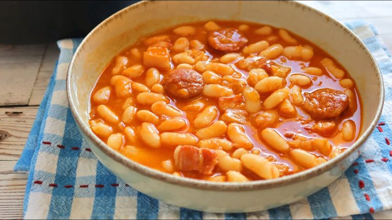 Receta de Alubias con Panceta y Chorizo Fácil y Deliciosa Paso a Paso ...