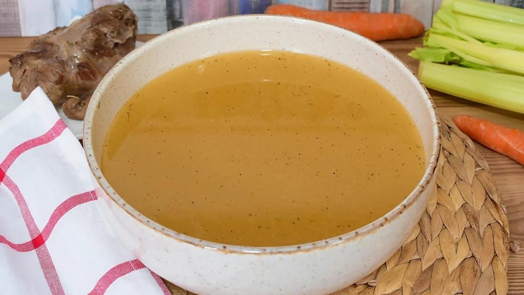 Receta de Consomé de Ternera Fácil y Delicioso Paso a Paso - Recetas ...