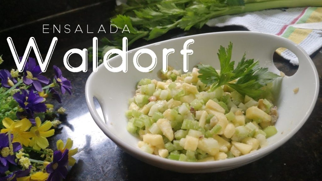 Receta fácil y deliciosa de Ensalada de Manzana, Apio y Maíz paso a ...