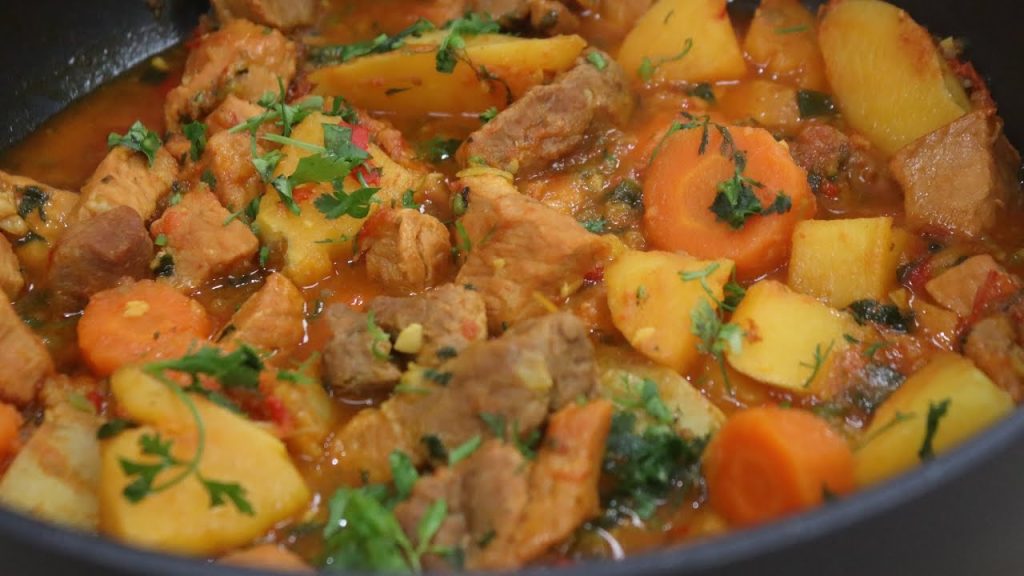 Receta de Goulash de Cerdo Fácil y Delicioso Paso a Paso - Recetas ...