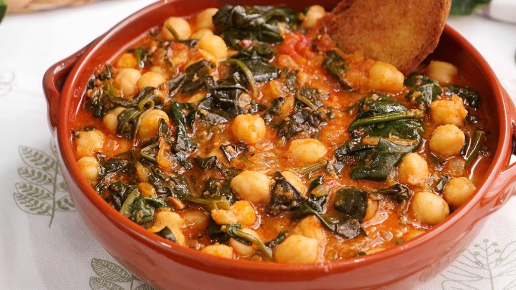 Receta de Garbanzos con Espinacas y Huevo Duro Fácil y Saludable paso a ...
