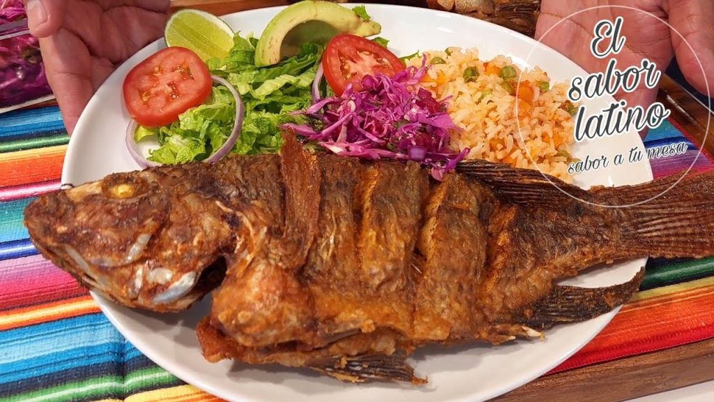 Receta de Mojarra Frita con Ensalada Fácil y Deliciosa Paso a Paso - Recetas Creativas