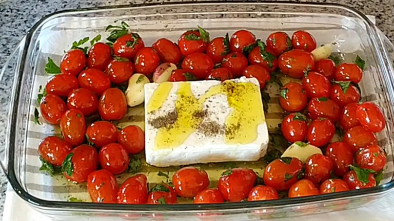 Receta de Pasta con Queso Feta y Tomates Cherry al Horno Paso a Paso ...