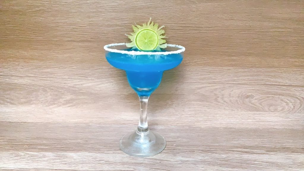 Cómo preparar una deliciosa Blue Margarita paso a paso para sorprender ...