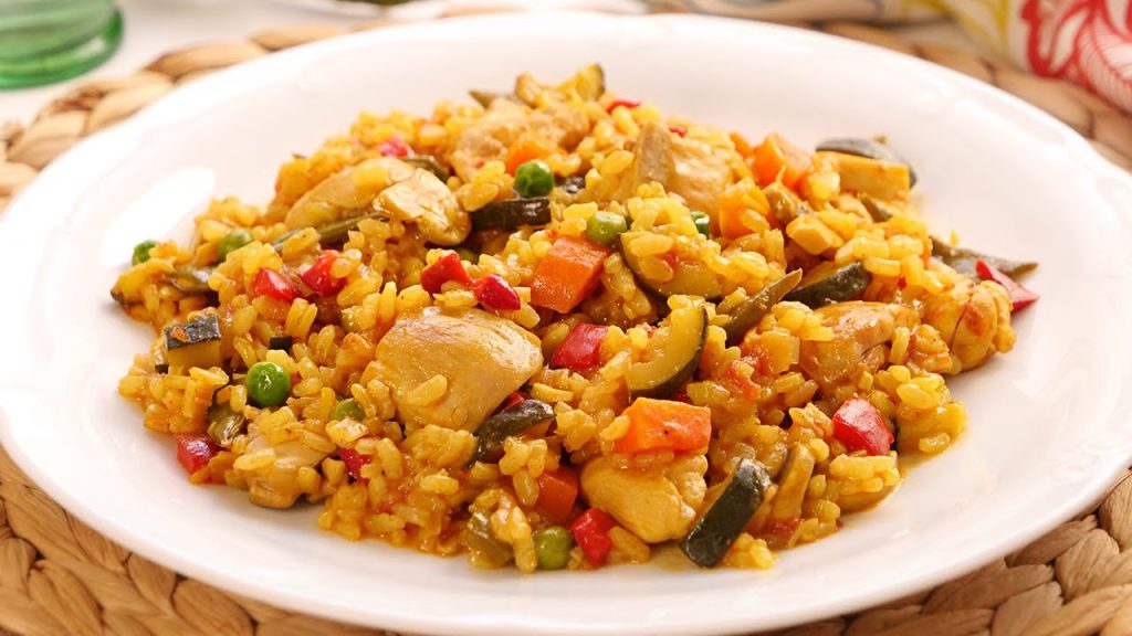 Receta de Arroz Integral con Verduras y Pollo Fácil y Saludable Paso a ...