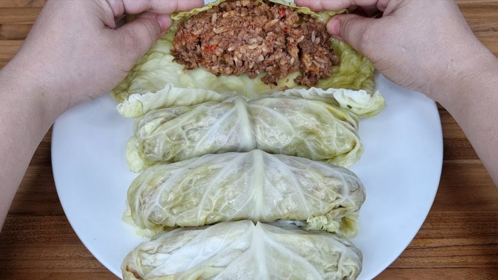 Receta de Niños Envueltos de Repollo en Salsa Fácil y Deliciosa Paso a ...