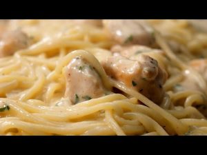 Receta de Spaghetti con Pollo en Salsa de Verdeo Fácil y Rápida ...
